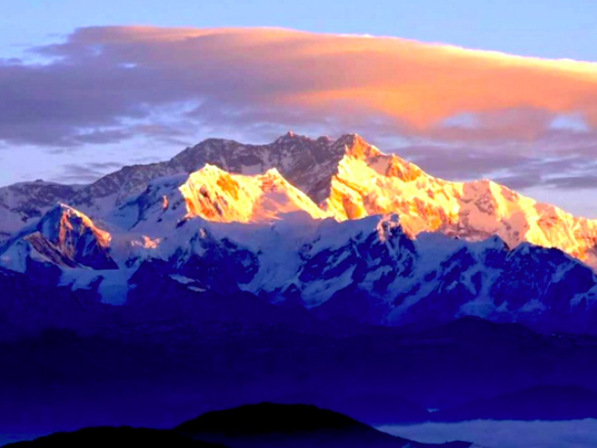 Darjeeling Tiger Hill Sunrise and Hike | Ashmita Trek and Tours
